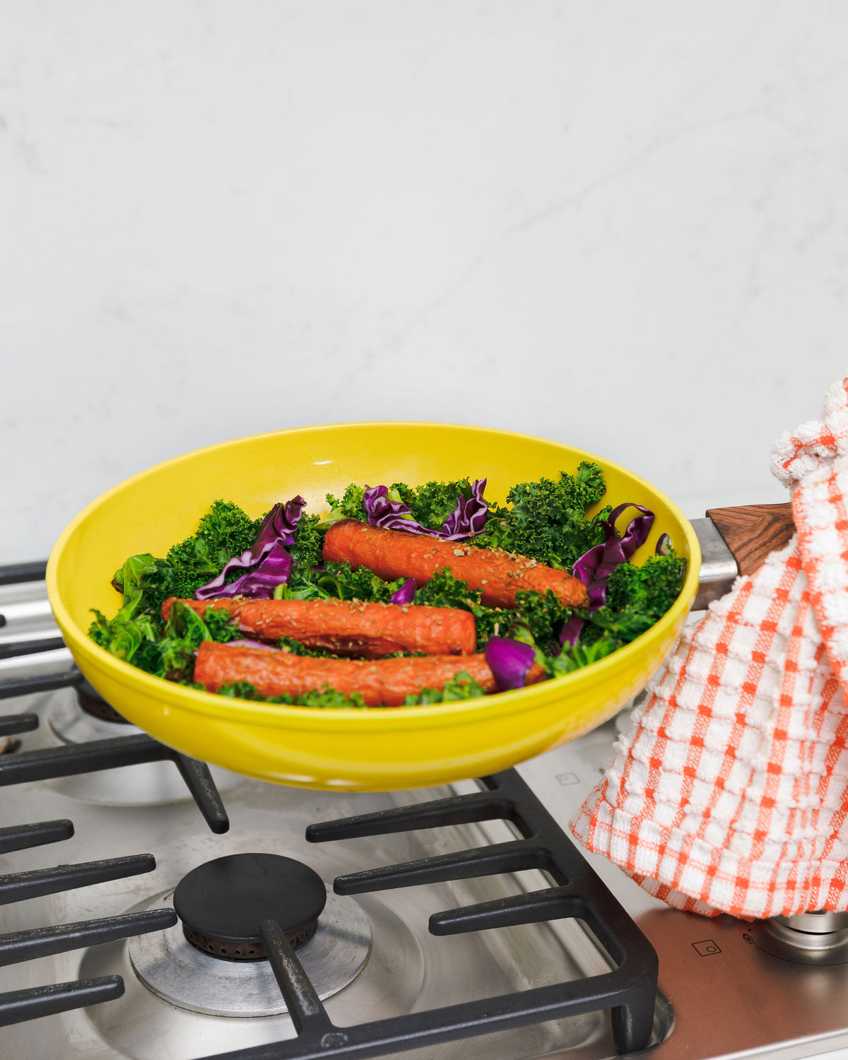 Grove - 9.5" Frypan – Phantom Chef